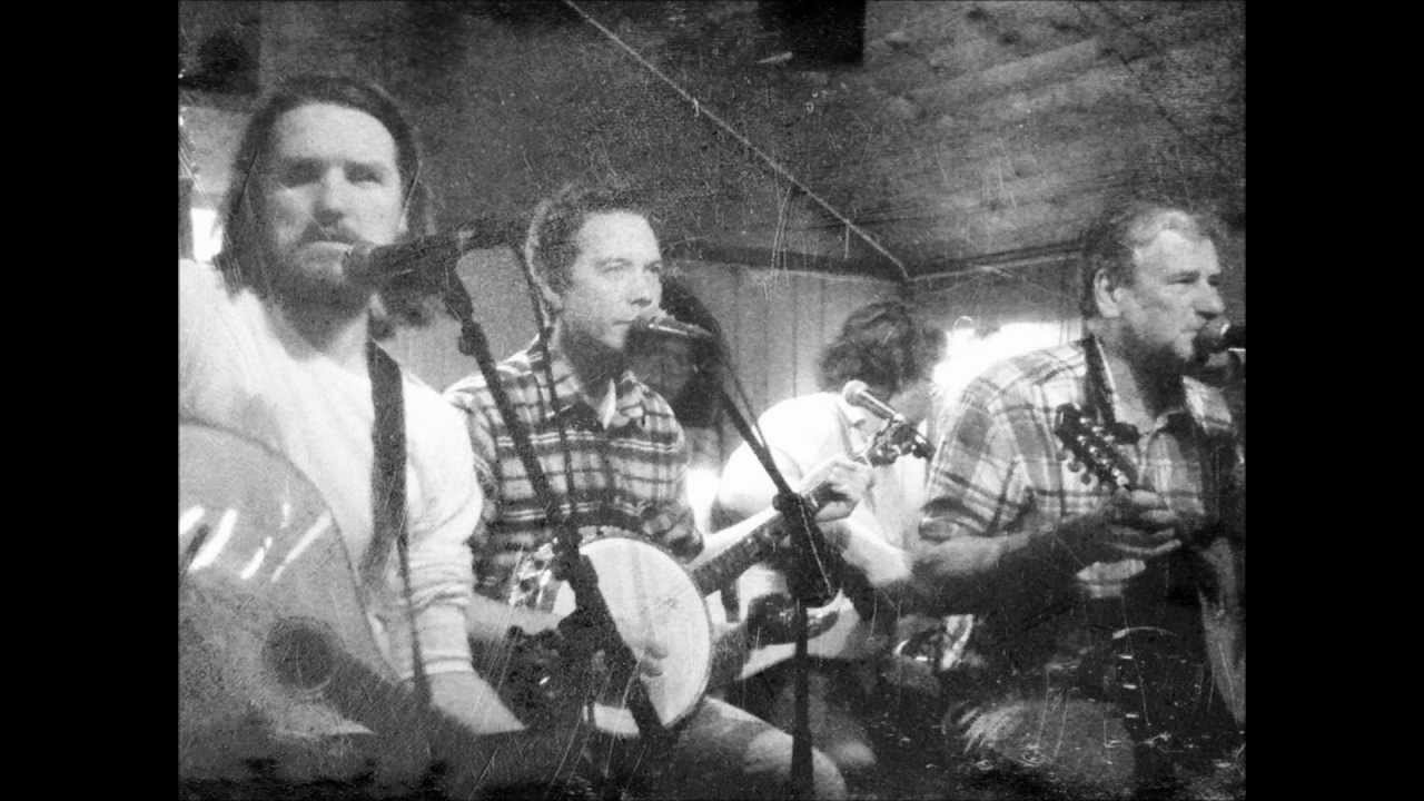 The Harbour Band - Red Is The Rose - YouTube