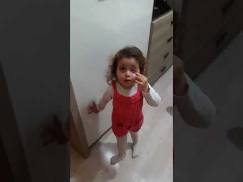 Kardeşini göremeyince ağlayan güzel kız.. mutlaka izleyin