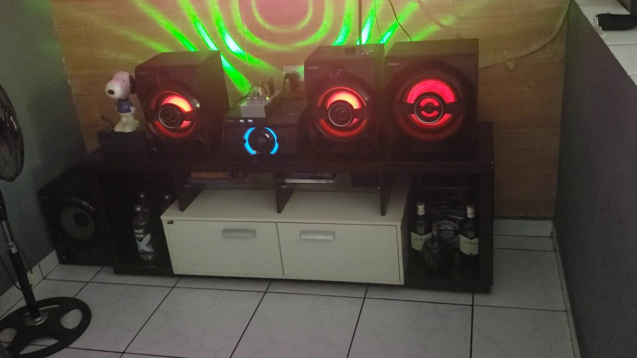 Sony m80D com subwoofer ativo - YouTube