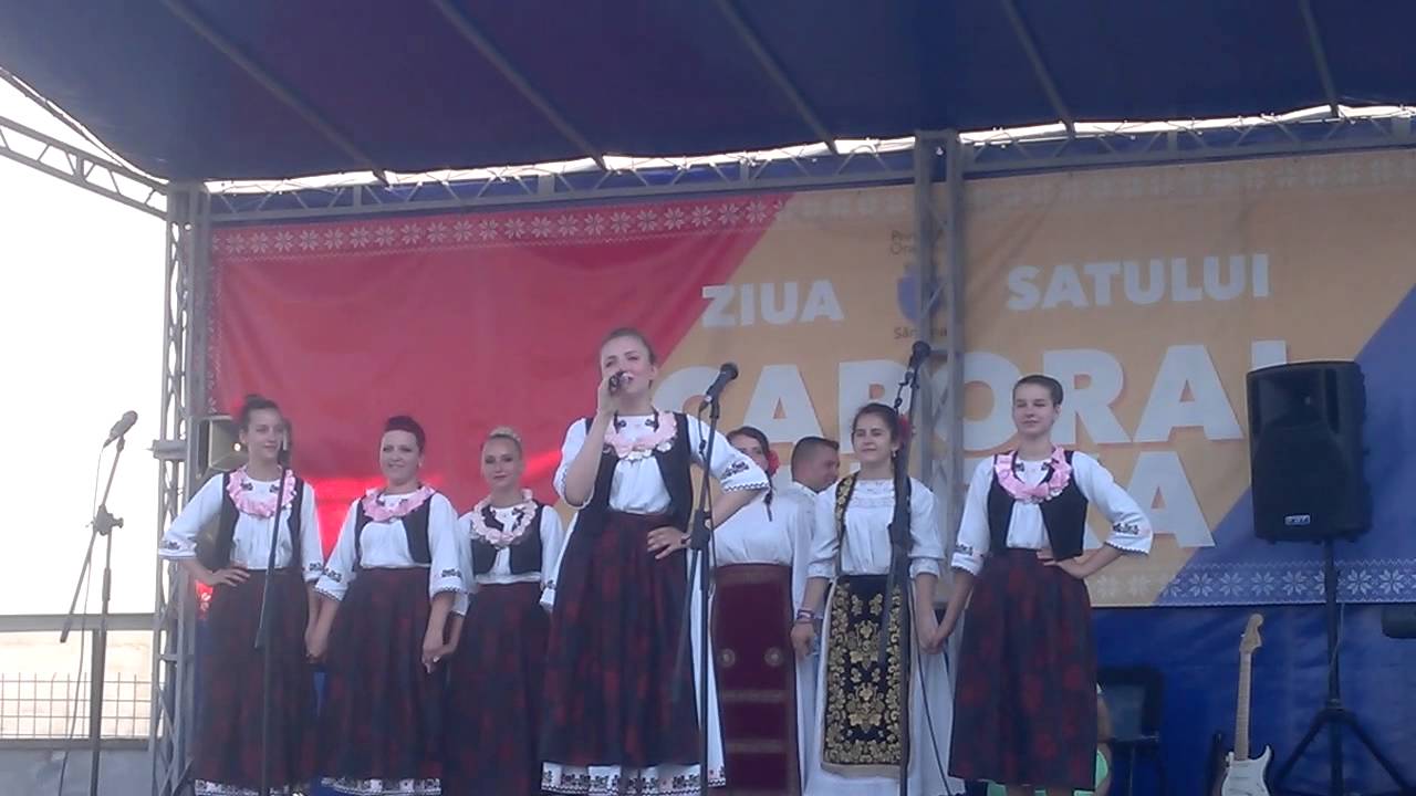 Andreea Proţiuc,solista Ansamblul folcloric Busuiocul,Grupul vocal ...