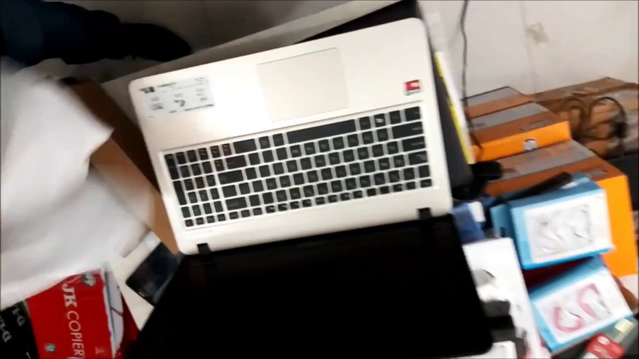 ASUS X540Y Laptop Unboxing and Quick Look - YouTube