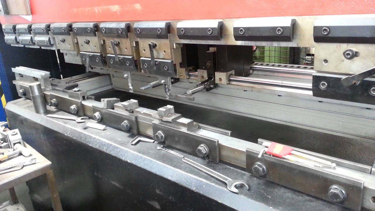 Amada ITS2 8025 - YouTube