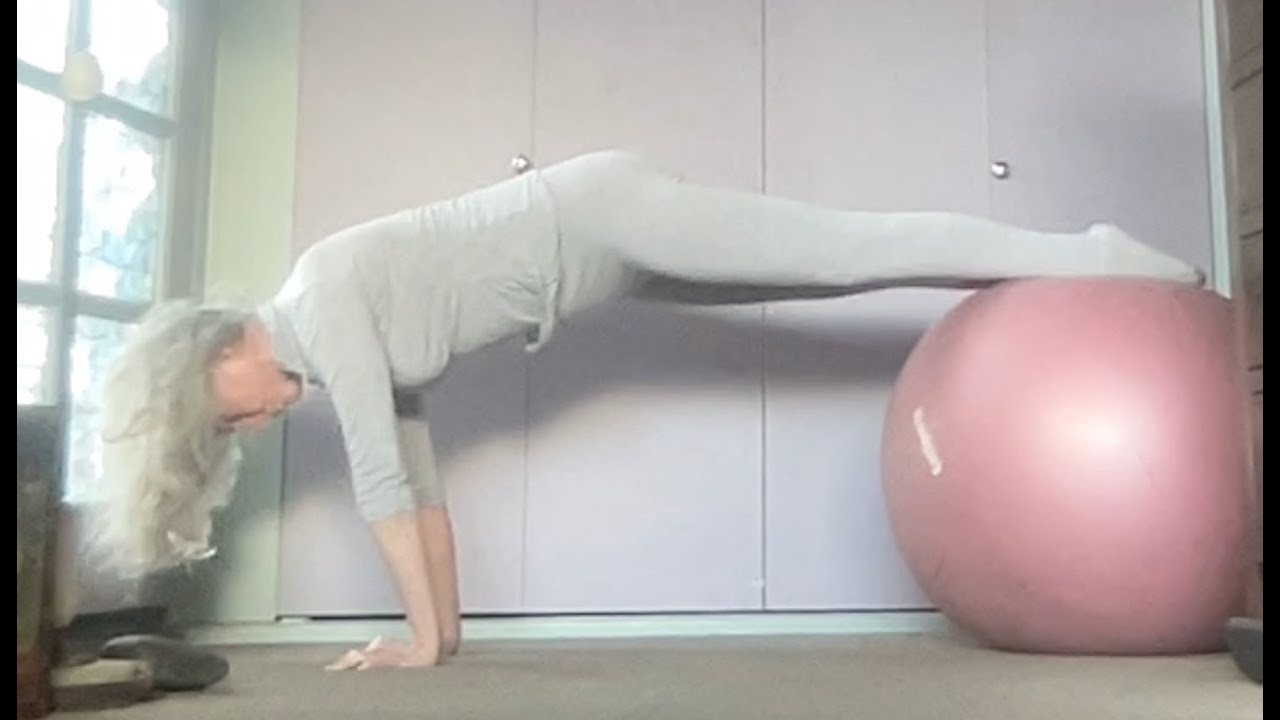 Hand exercise in rolling plank - YouTube