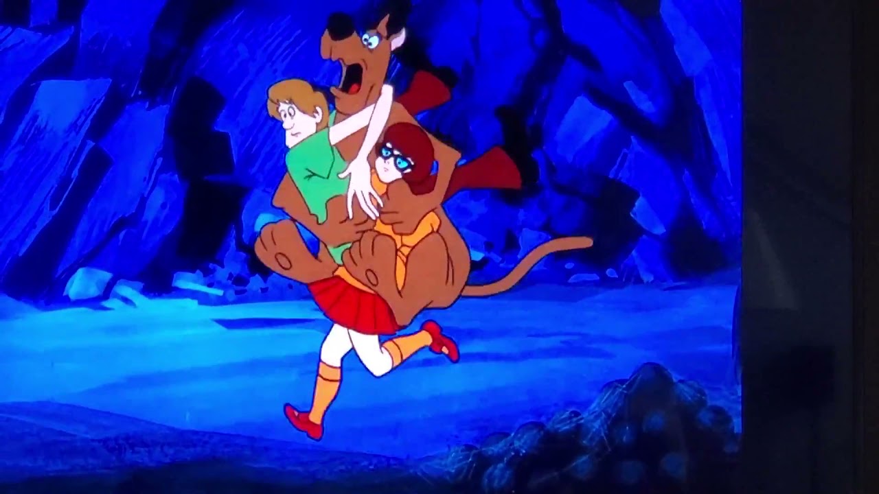 Velma carrying Scooby Doo and shaggy at once - YouTube