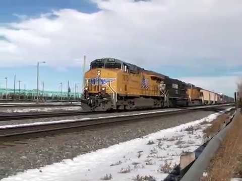 Union Pacific trains in Laramie, WY, 2012. - YouTube