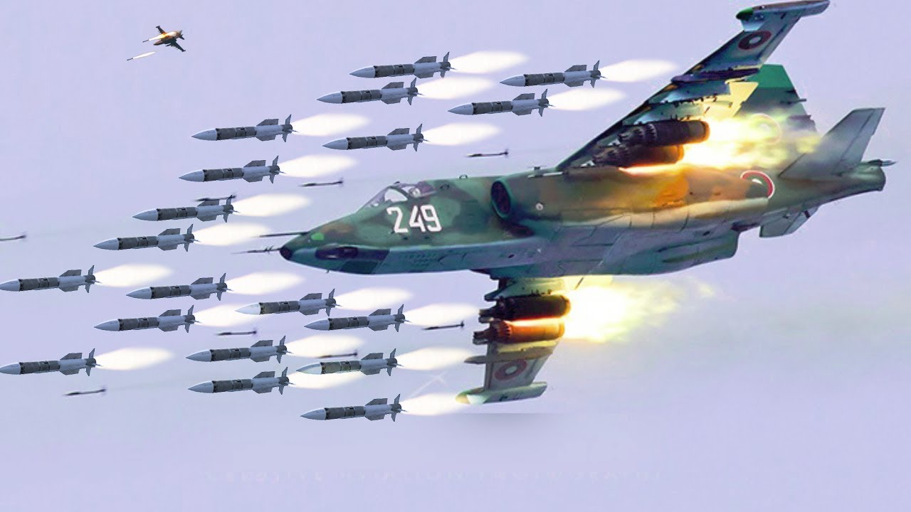 Terrifying! Su-25 Aircraft ground attack launch strikes in conflict ...