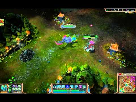 Hecarim running away from a minion attack - Short clip