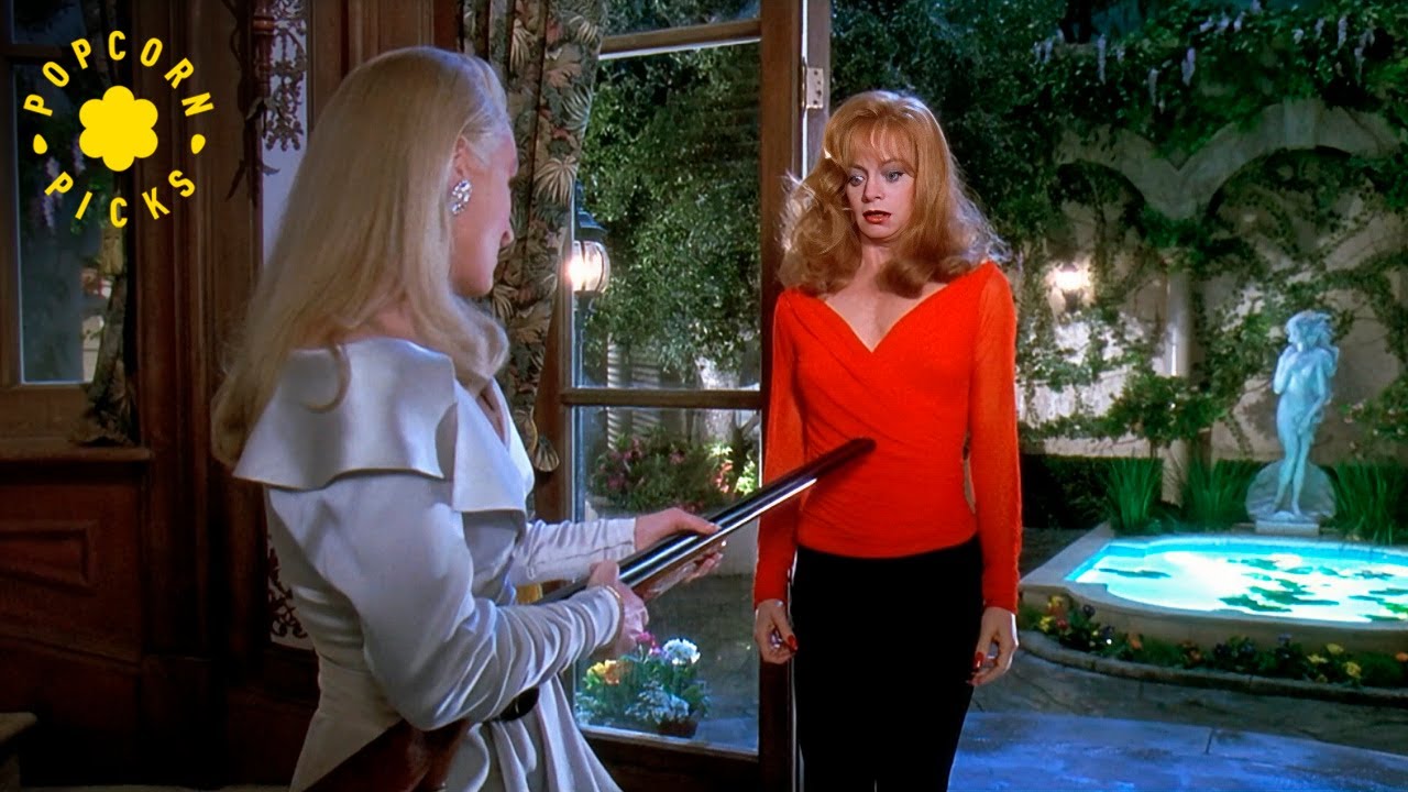 Madeline Shoots Helen (Meryl Streep, Helen Sharp) | Death Becomes Her ...