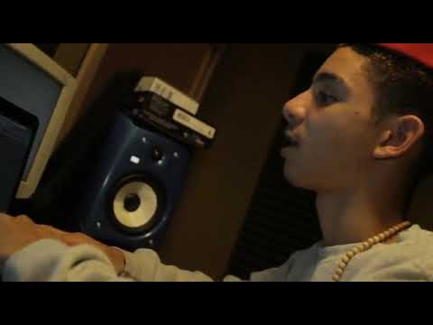 Lewi V Making A Beat Episode 2 FL Studio Trap - YouTube