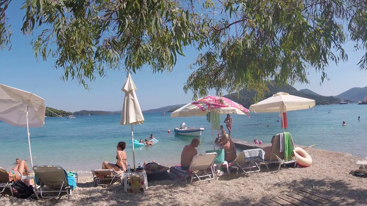 Eva Beach's Instagram, Twitter & Facebook on IDCrawl