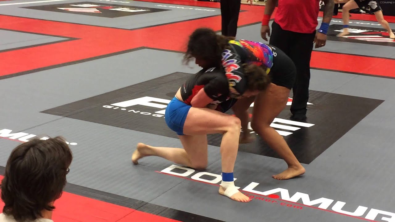 Tara vs Kelly Faszholz NoGi Five Grappling CA Open Feb 2014 - YouTube
