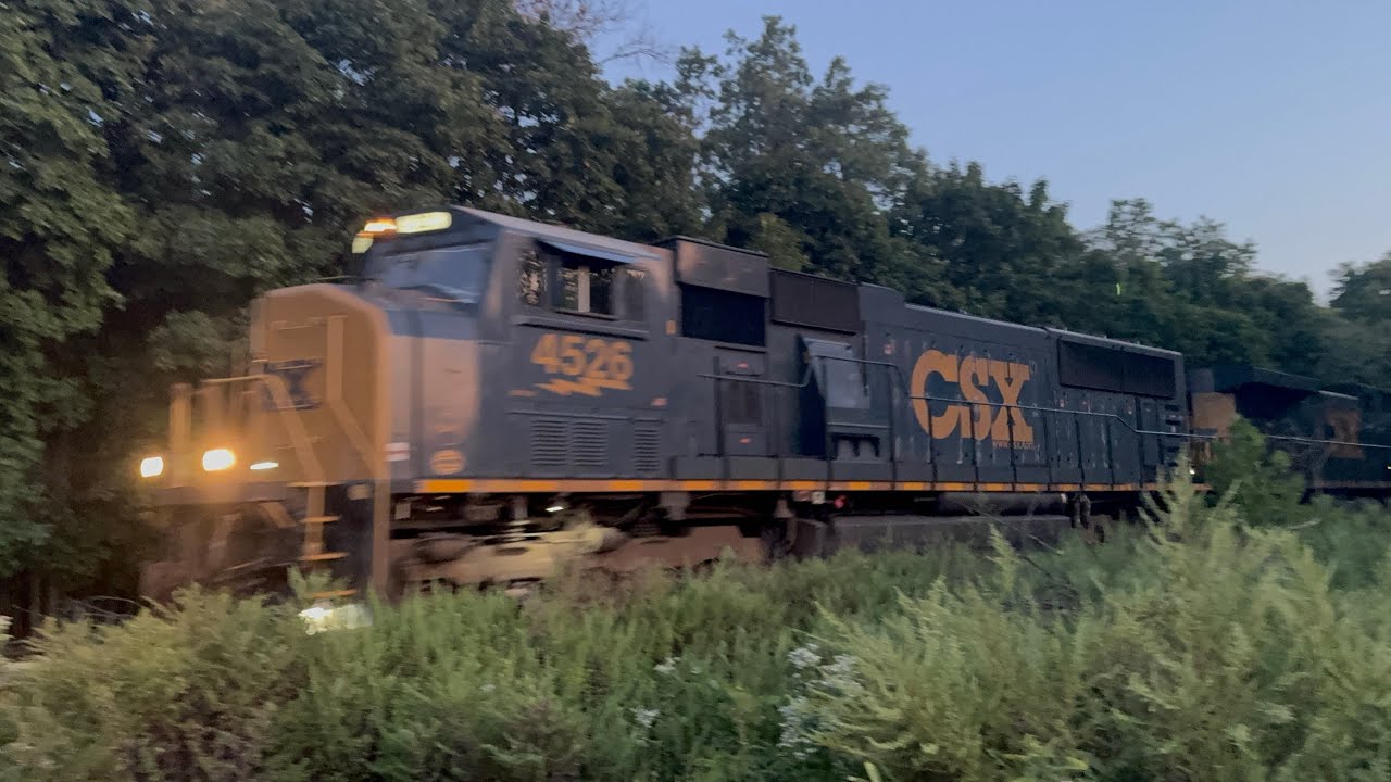 CSX 4526 SD70AC leads CSX X410 through Manville NJ 9/4/2024 - YouTube