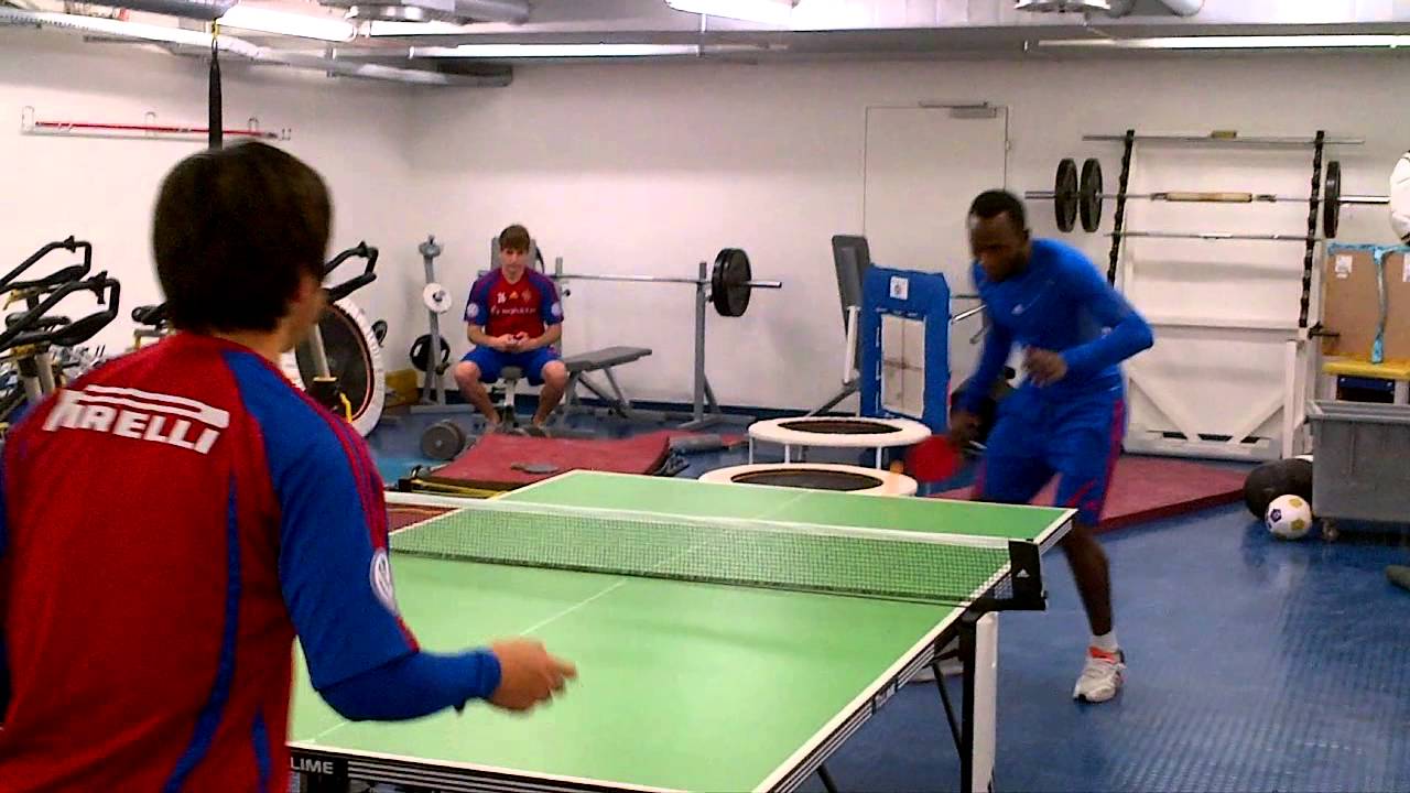 Ping-pong avec J-Zoua vs Park Joo-Ho - YouTube