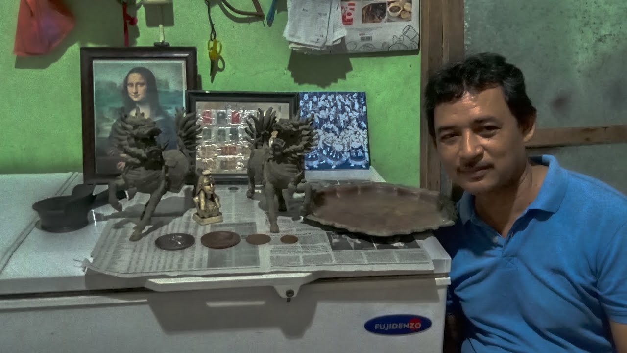 Old Lion Antique & Old Ferdinand Marcos Medallion with Vice Fernando ...