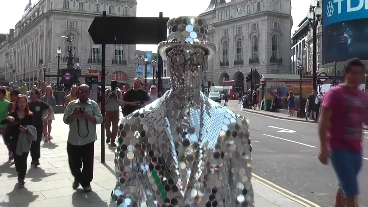 Human Statue & Walkabout Character - The Mirror Man - YouTube