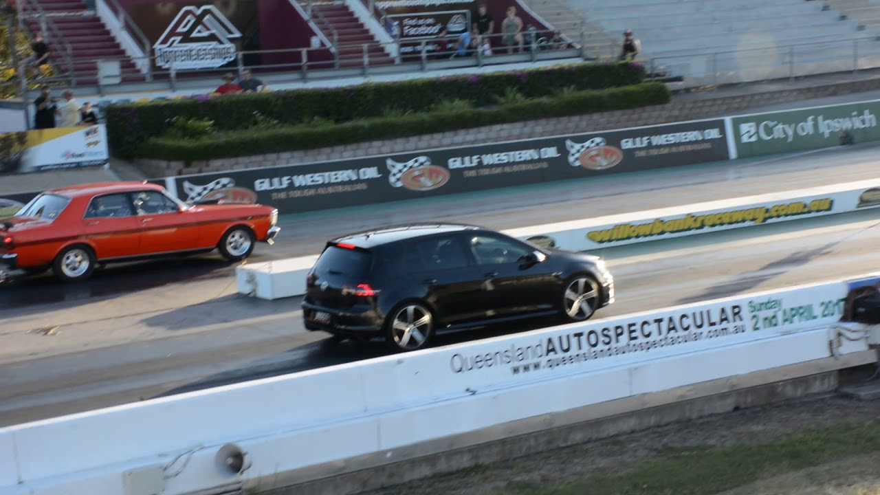 VW Golf R Drag Race - YouTube