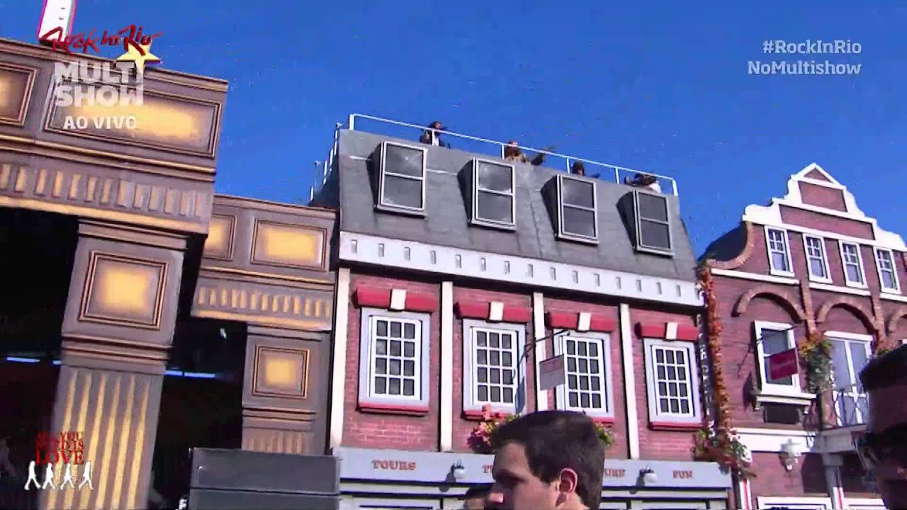 All You Need Is LOVE- Apple Rooftop Concert no RockInRio 2013 - YouTube