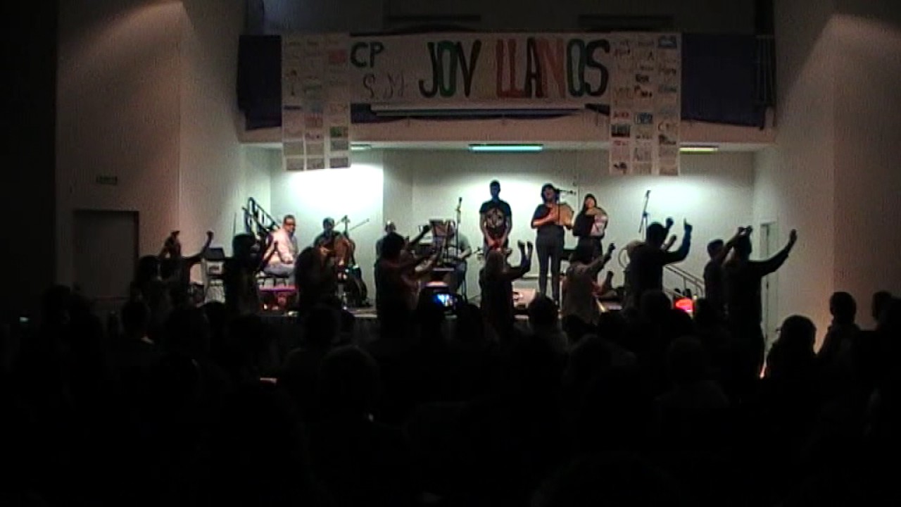 L'Amudar Bele bele,Festival Navidiegu 2016 EMT Villa de Xixón. Escuela ...