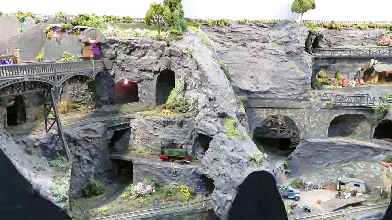 Rabbit Warren Warley Model Railway Show 2019 - YouTube