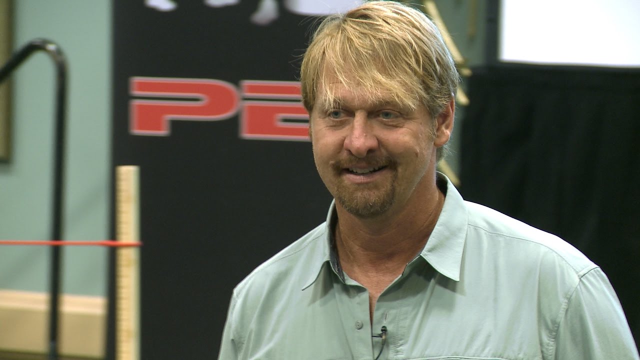 Gray Cook: Stability vs Mobility - YouTube