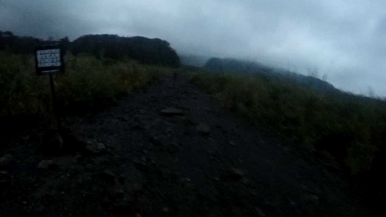 Bunker Kali Adem Merapi - YouTube