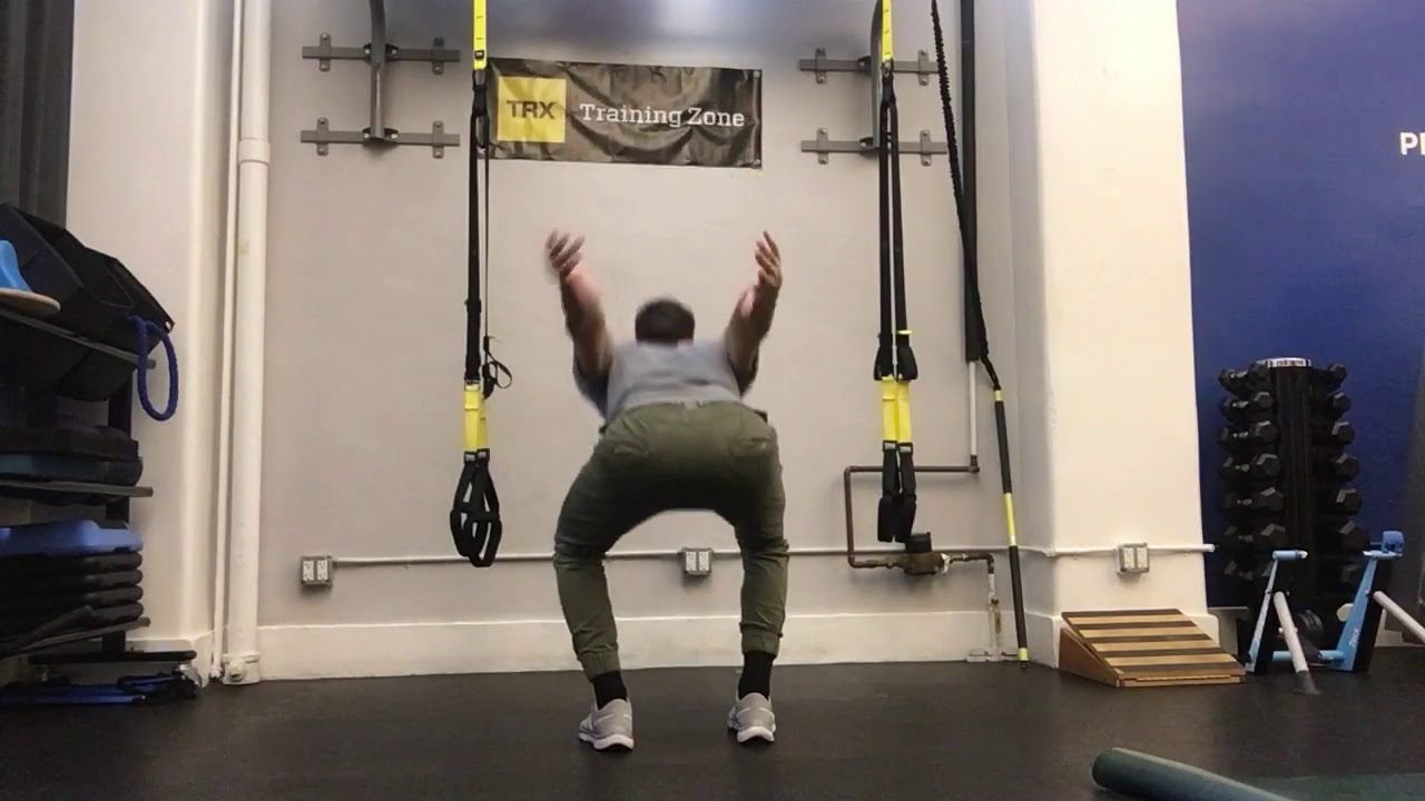 180 Degree Jump Squat - YouTube