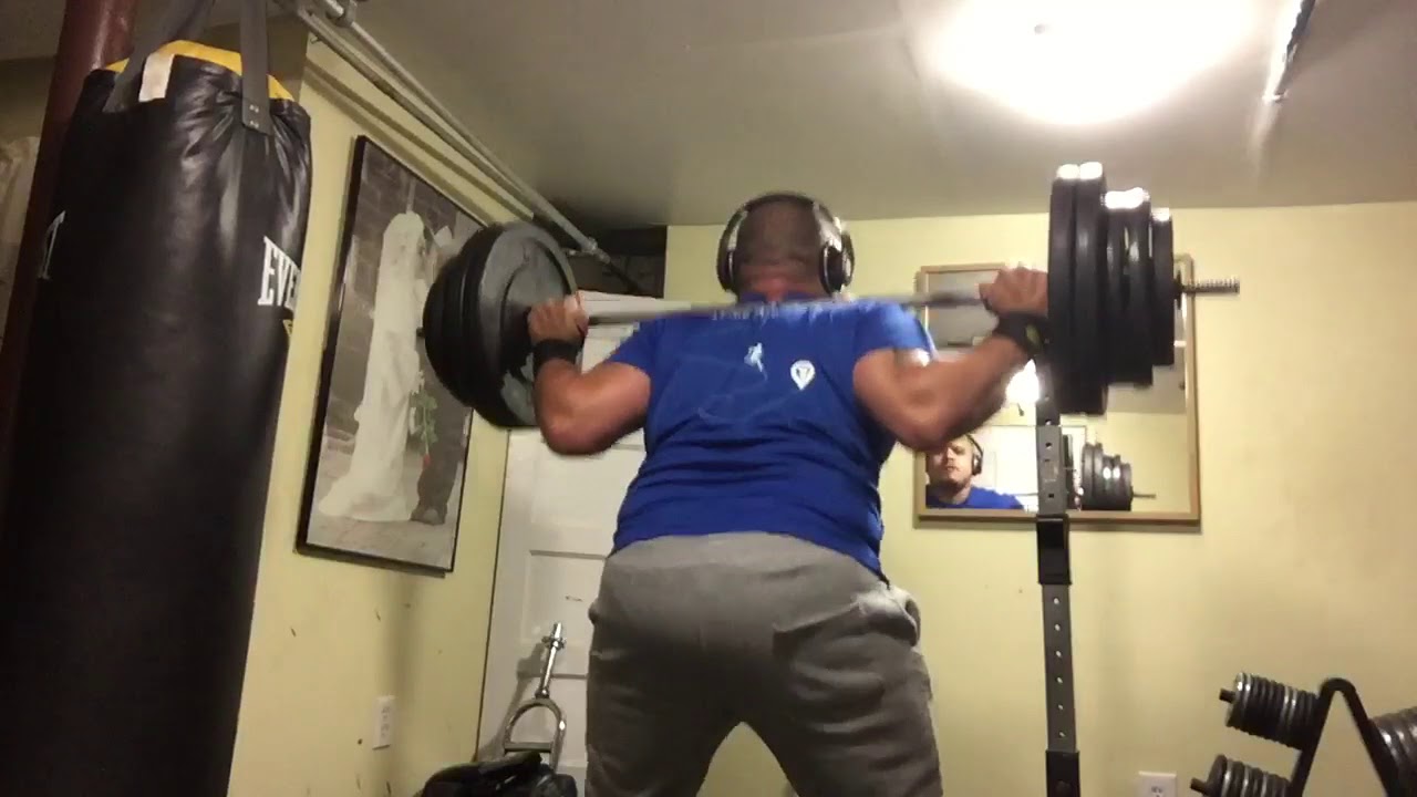 Home Gym Squats - YouTube