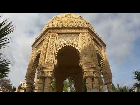 Axund Abuturab türbəsi 1908 - ci il Hacı Zeynalabdin Tağıyevin məzarı