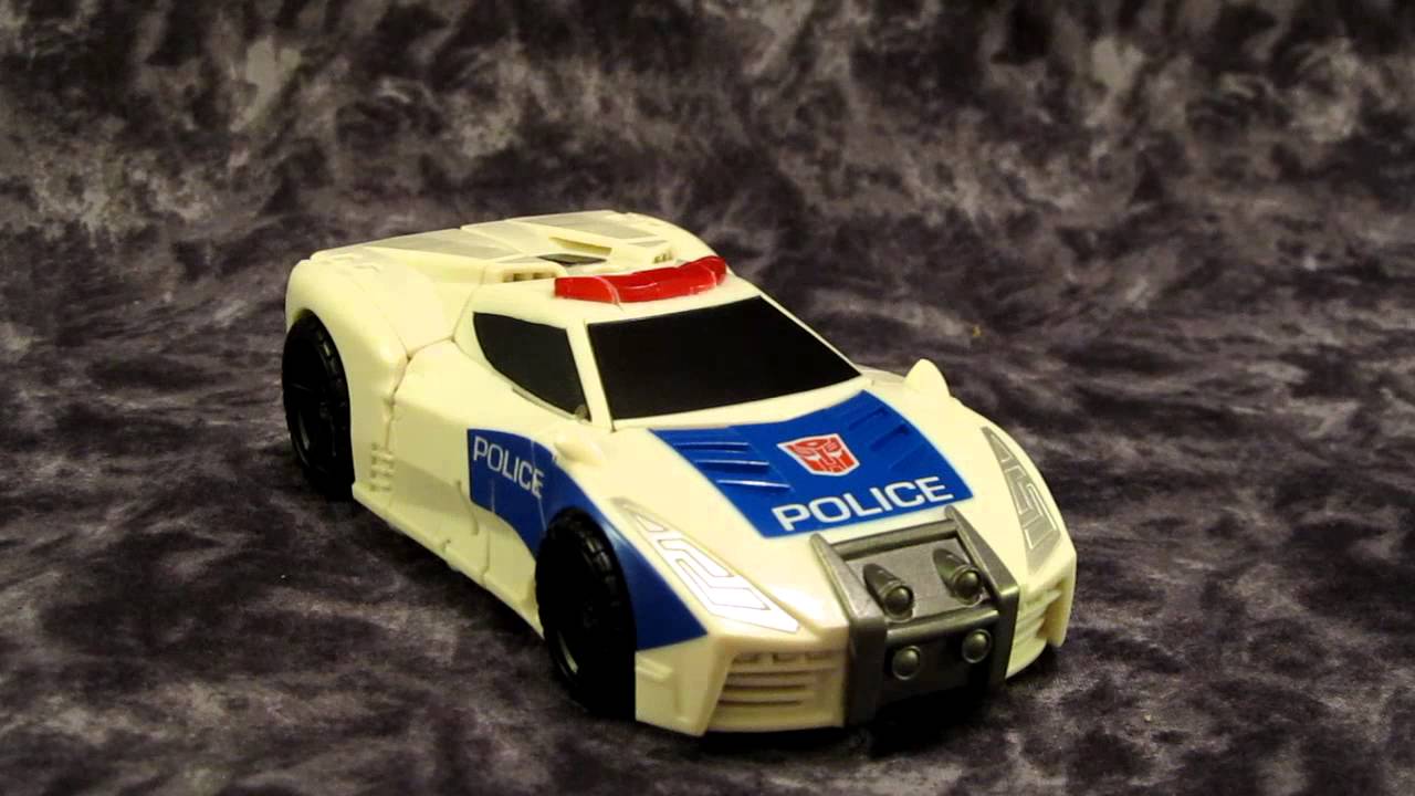 Video Review - Protectobot Streetwise Transformers Generations Combiner ...