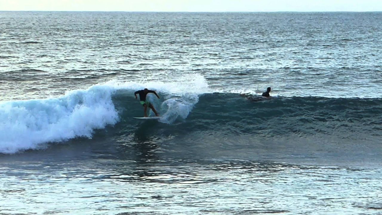 Surfing Raglan 2016 - YouTube