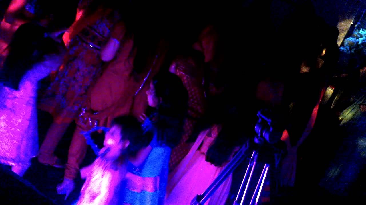 Manchester Mehndi Party - DJ BILLY BLITZ - YouTube