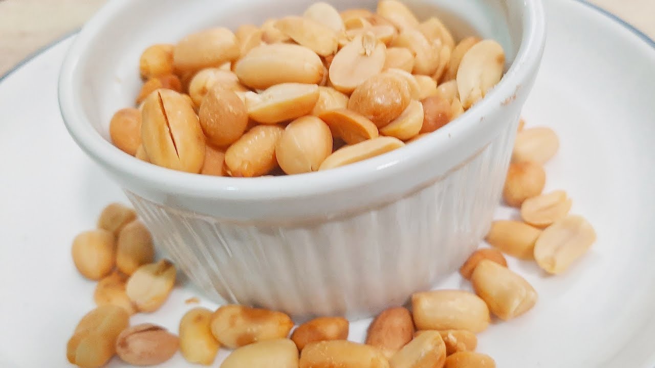 How to roast peanuts at home with salt | Homemade roasted groundnut ...