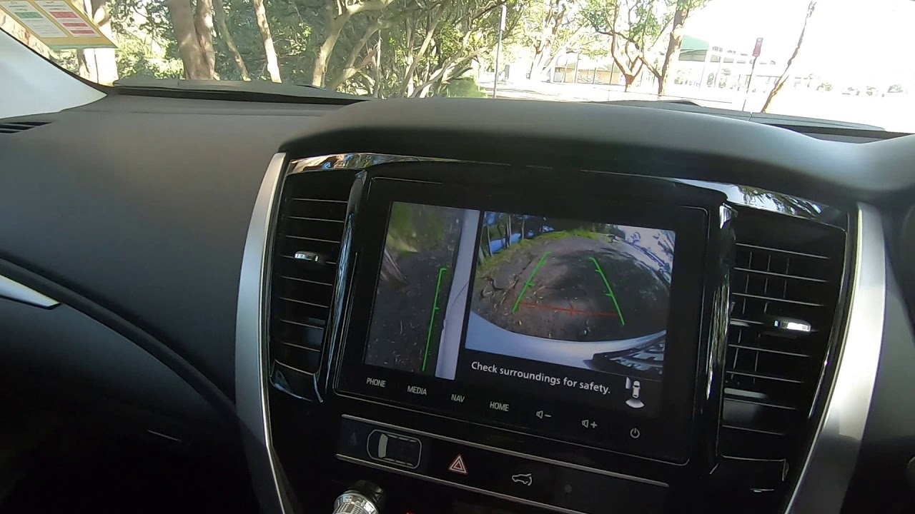 2020 Mitsubishi Pajero Interior Review - YouTube