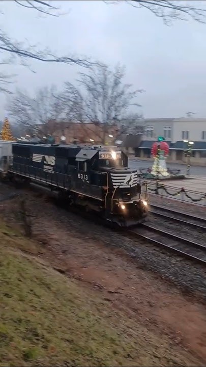 Rebuilt EMD SD40E "Super High Pitch BLAST?" Flew down mtn to station Norfolk Southern #6313 ...