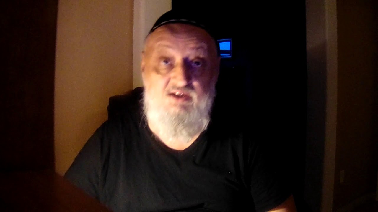 Как же пророк Илия будучи вознесеным на небо в теле,смог воплотится в ...