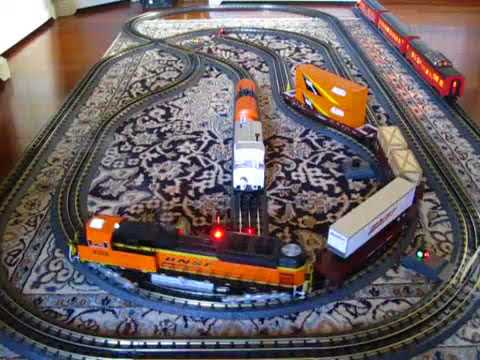 MTH & Lionel O scale small floor layout. Episode IV. - YouTube