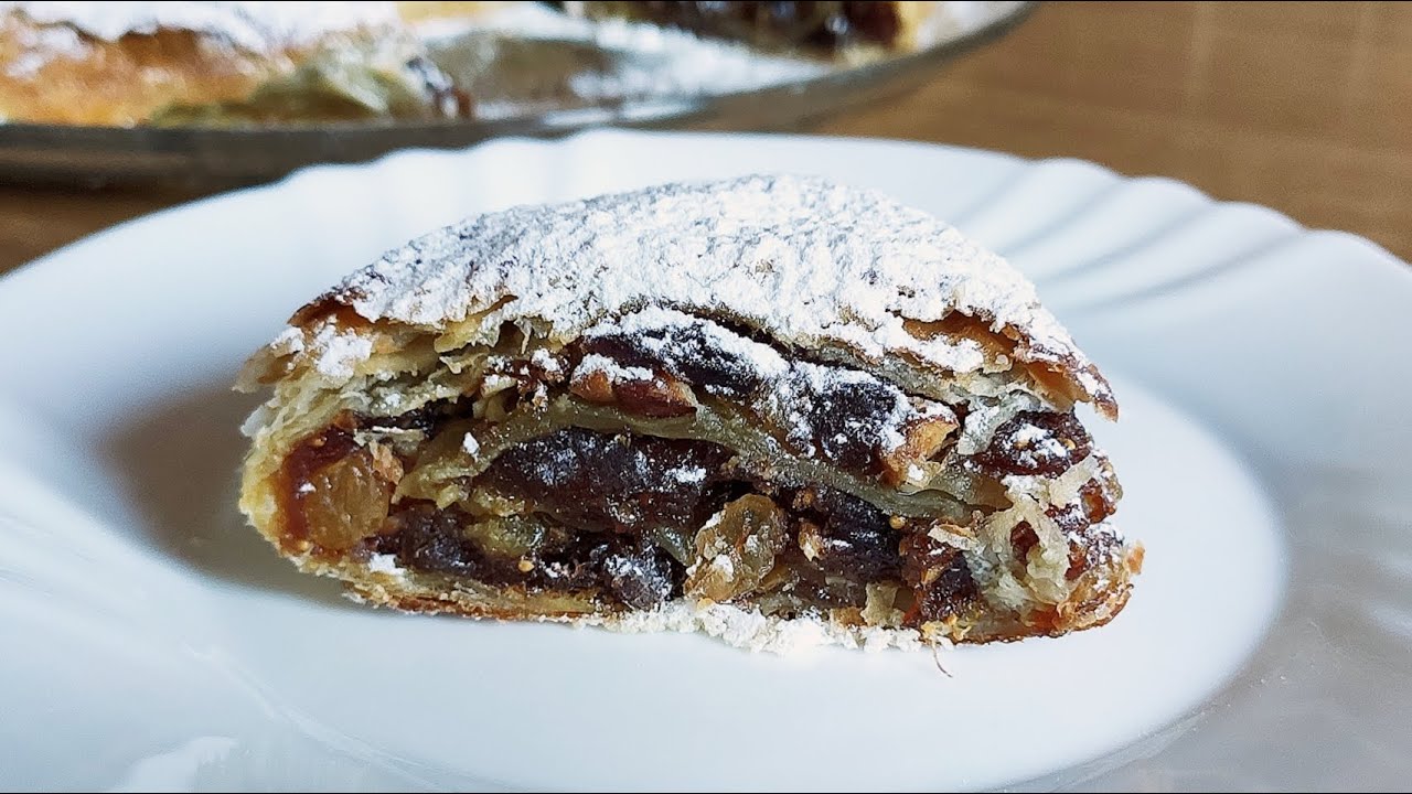 👌Strudel with Fig Jam, Raisins and Hazelnuts - Strudle me reçel fiku ...
