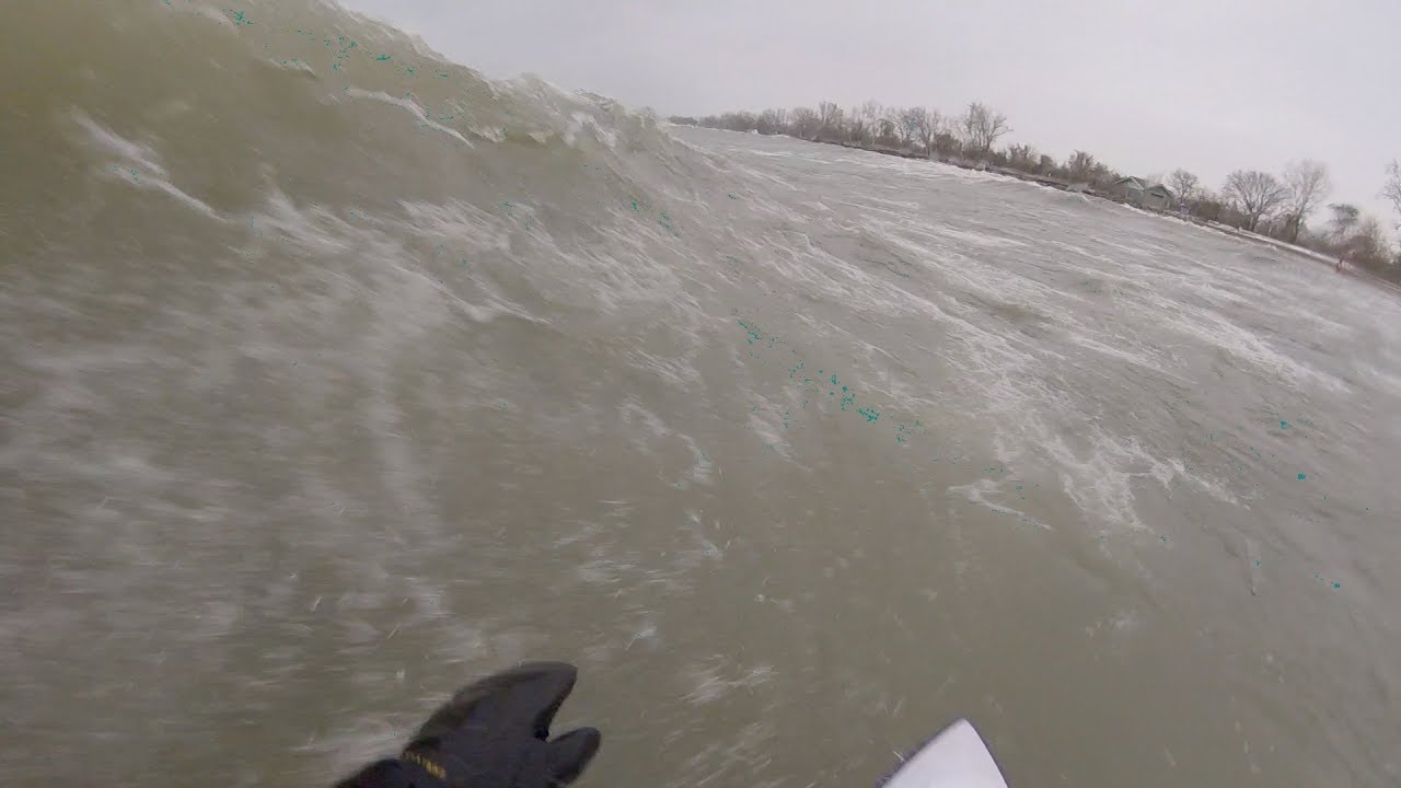 Surfing Lake Michigan episode 32 (3-5' snow storm) - YouTube