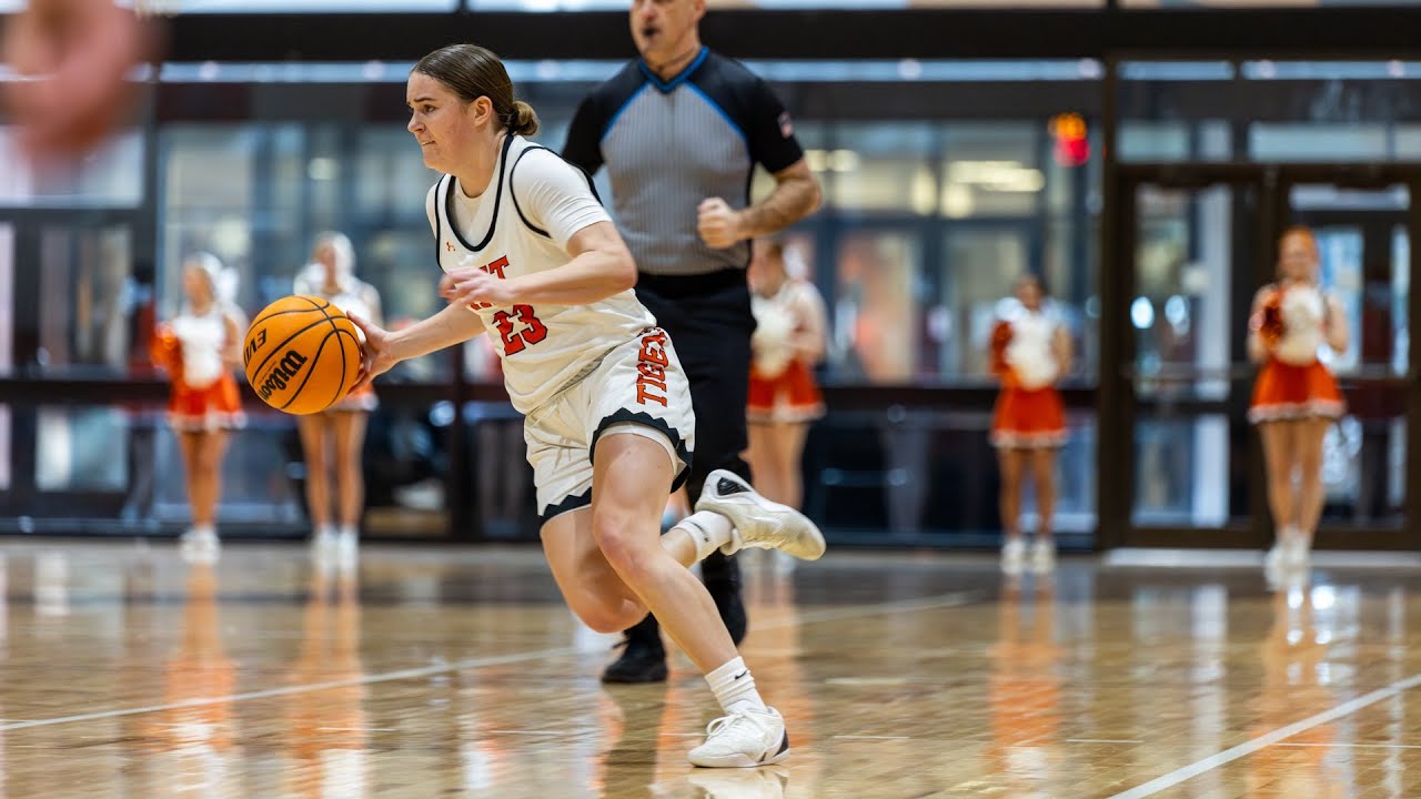 Women's Basketball - Rochester Institute of Technology Athletics