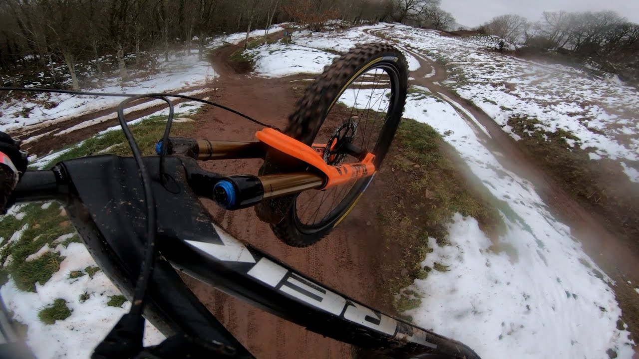 Dirt Farm Bike Park | Blue/Red Run - YouTube