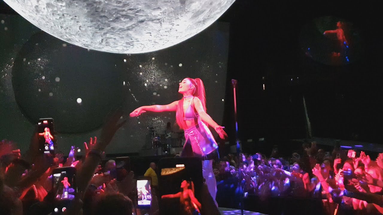 Sweetener World Tour/SWT Londres soir 4 (PIT) - YouTube