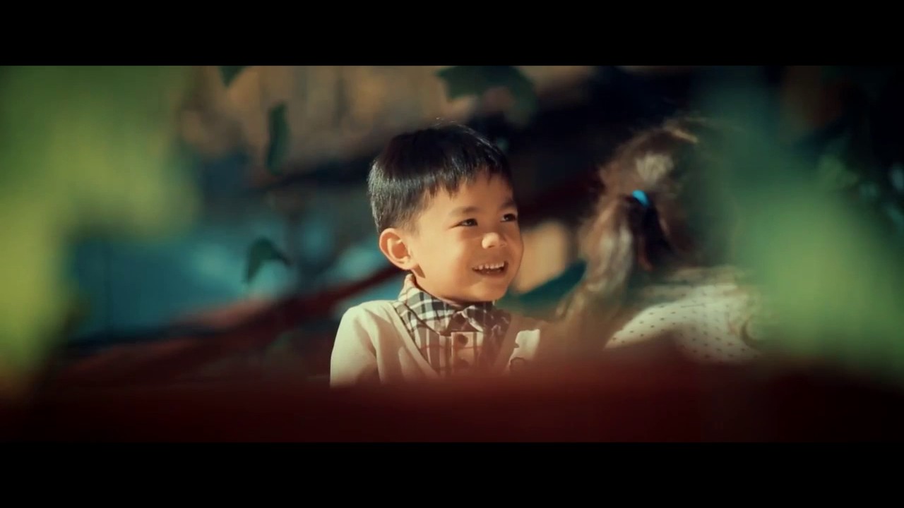 Husan 18 yosh edim ushanda - YouTube