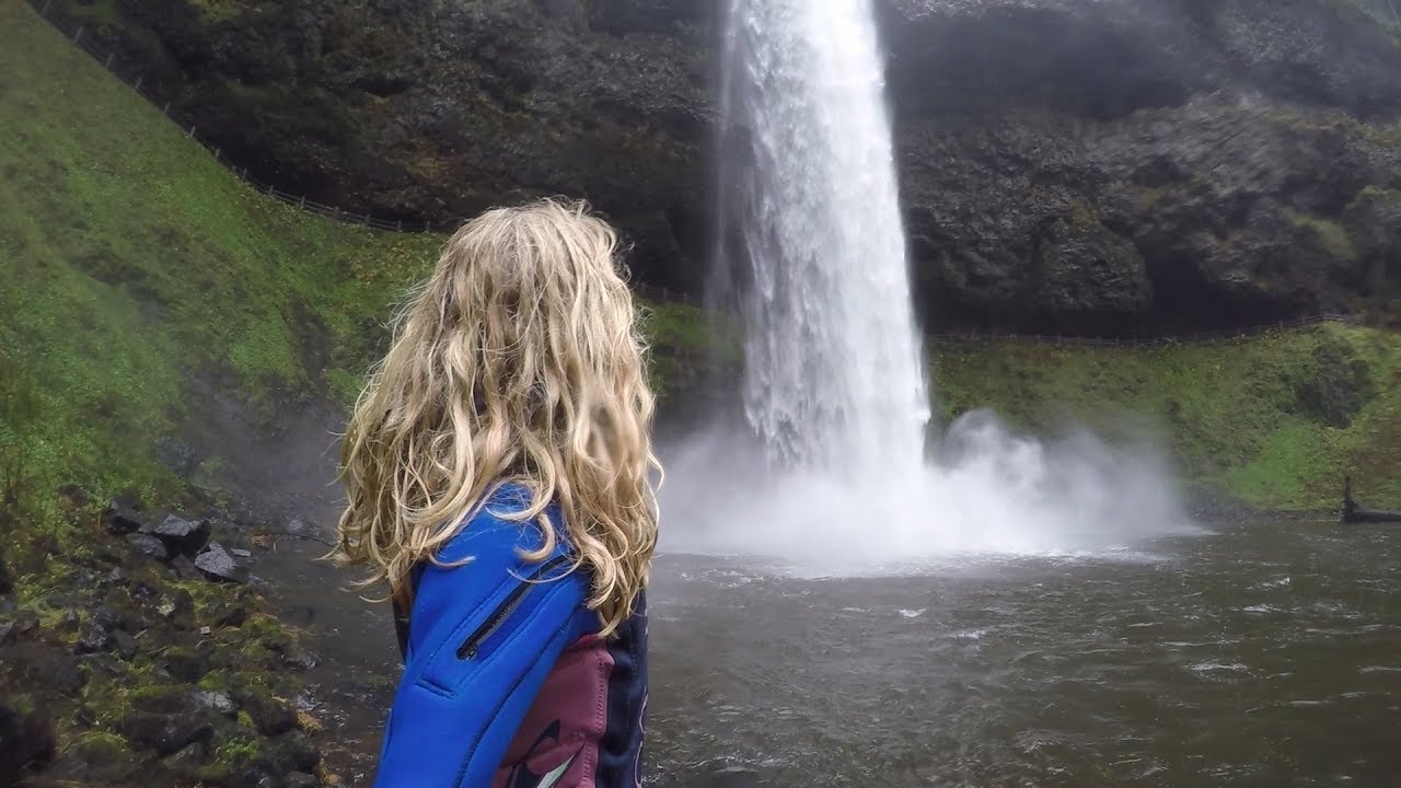 CLIFF JUMPING Oregon and Washington - YouTube