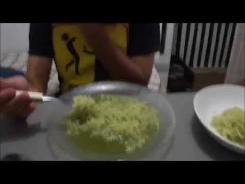 miojo verde vomito - YouTube