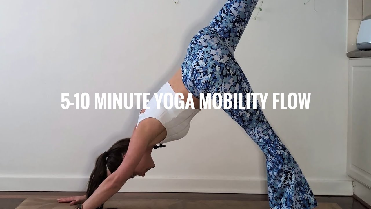 5-10 Minute Yoga Mobility Flow #yoga #yogapractice #yogainspiration #yogaforbeginners #mobility ...