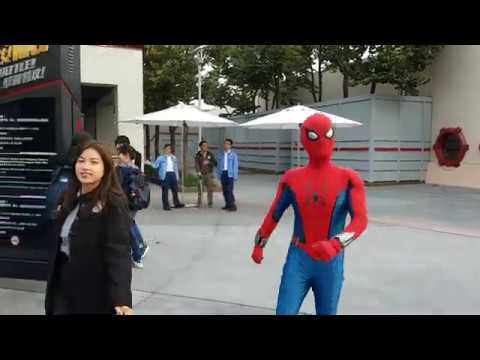 Spider-Man at the Stark Expo of Hong Kong Disneyland - YouTube