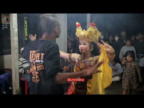 YANG INI SELALU BIKIN MUNCRAT DI TEMPAT