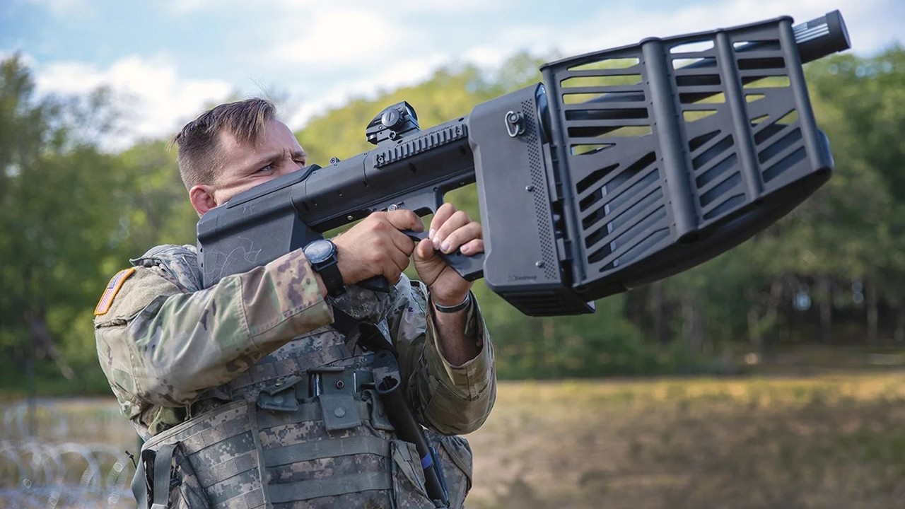 DroneDefender Anti-Drone Device Tactical Weapon Testing - Ohio Army ...