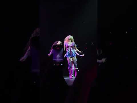 Katseye: Gabriela ending + Pinky Up Dublin 1/9/26 #katseye #kpop #katseyedance