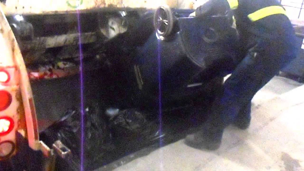 Charles George Trucking 143 Mack MR Leach 2R2 - YouTube